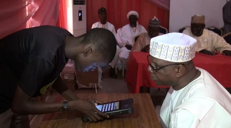 Over one million farmers in Sokoto to get CUG Sim cards - Trending News