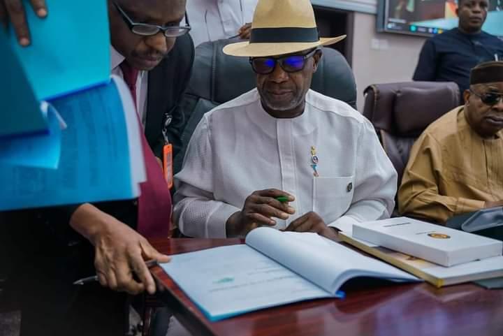 Governor Soludo signs MoU with EEDC on Power Supply - Trending News