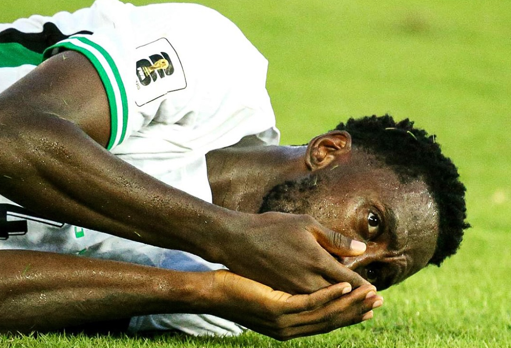JUST IN: Super Eagles Captain Wilfred Ndidi Loses Father in Road ...